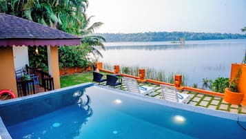 Piscina exterior