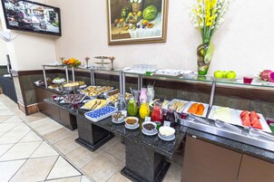 Pequeno-almoço tipo buffet diário incluído 