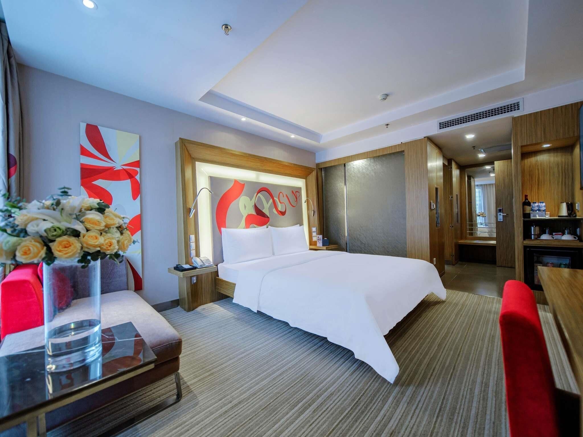 Quarto premier, 1 cama King | Roupas de cama premium, frigobar (abastecido com alguns itens grátis)
