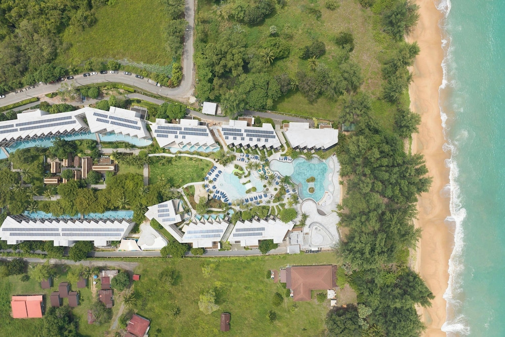 Le Méridien Phuket Mai Khao Beach Resort - Takua Thung District