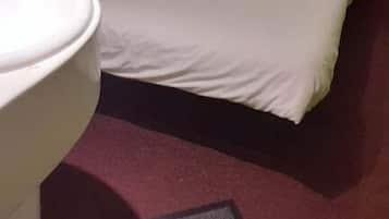 Quarto Twin Standard | Secretária, quartos insonorizados, Wi-fi grátis