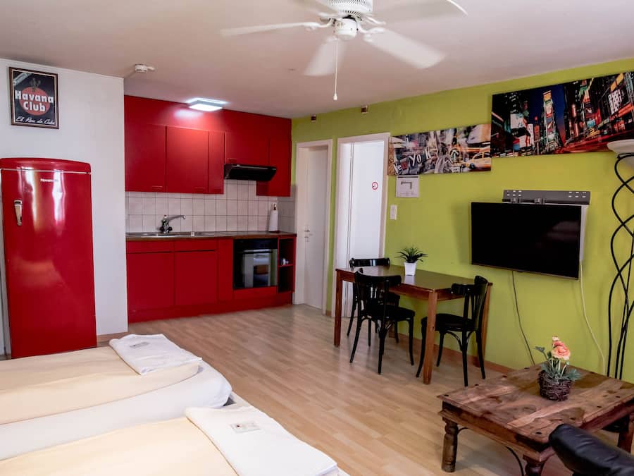 Estúdio | Ferro/tábua de engomar, camas desdobráveis, Wi-fi grátis