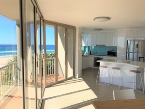 Apartamento | Vista para a praia ou o mar