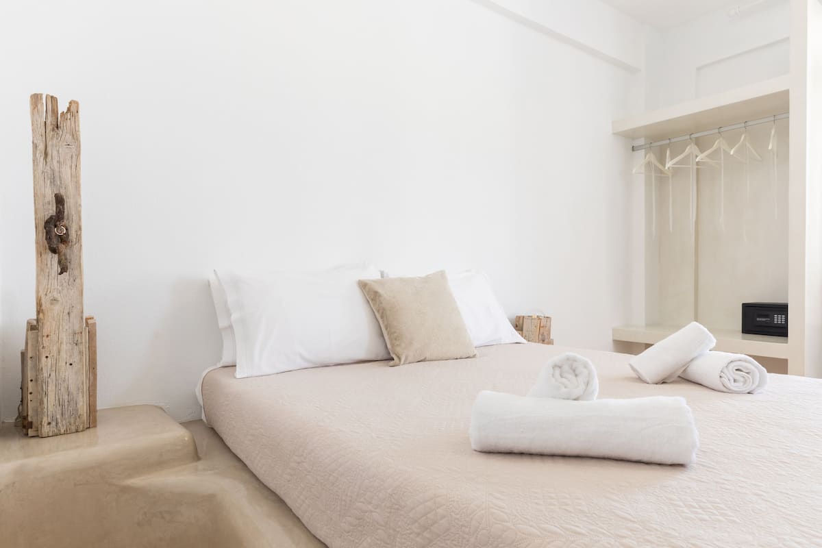 Suite Júnior | Cofre no quarto, ferro/tábua de engomar, Wi-fi grátis
