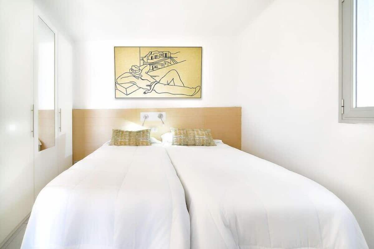 Cofre no quarto, Wi-fi grátis, roupa de cama fornecida