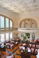 Pequeno-almoço tipo buffet incluído 