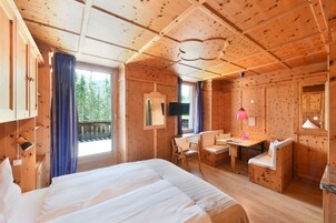 Kleines Studio mit Balkon | Cofre no quarto, secretária, Wi-fi grátis, com decoração personalizada 