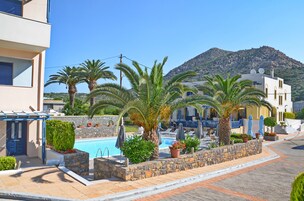 Piscina externa sazonal