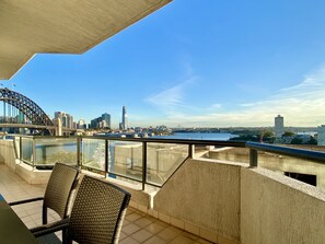 Apartamento, 1 quarto, varanda, vista para o porto | Vista para a água