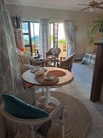 Garden Unit | Refeições no quarto
