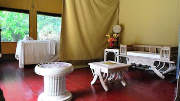 Banheira de hidromassagem, aromaterapia, envolvimentos corporais