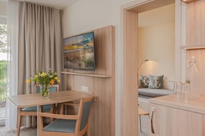 Quarto Duplo Comfort, terraço | Roupa de alta qualidade, secretária, Wi-fi grátis 