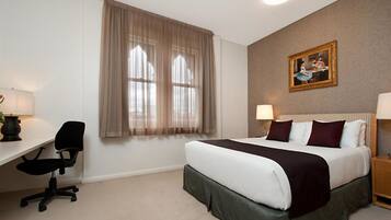 Quarto Familiar | Cofre no quarto, secretária, ferro/tábua de engomar, Wi-fi grátis