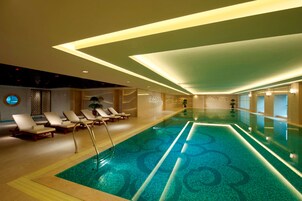 Piscina interior 
