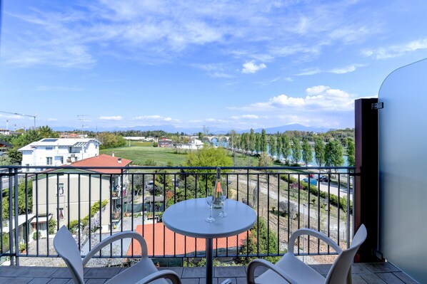 Hotel Rivus in Peschiera del Garda - Hotels.com