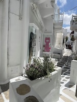 Quarto Triplo Superior | Vista para a rua