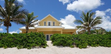 Villa de Luxo, 3 quartos, acesso à piscina, em frente à praia | Exterior
