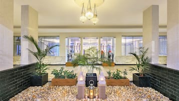 Entrada (vista interior)