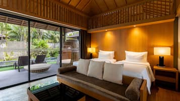 Vila elite, piscina particular | Frigobar, cofres nos quartos, escrivaninha, quartos à prova de som