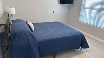 Apartamento, 2 quartos | Ferro/tábua de engomar, Wi-fi grátis, roupa de cama fornecida