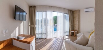 Quarto standard | Frigobar, quartos à prova de som, roupa de cama