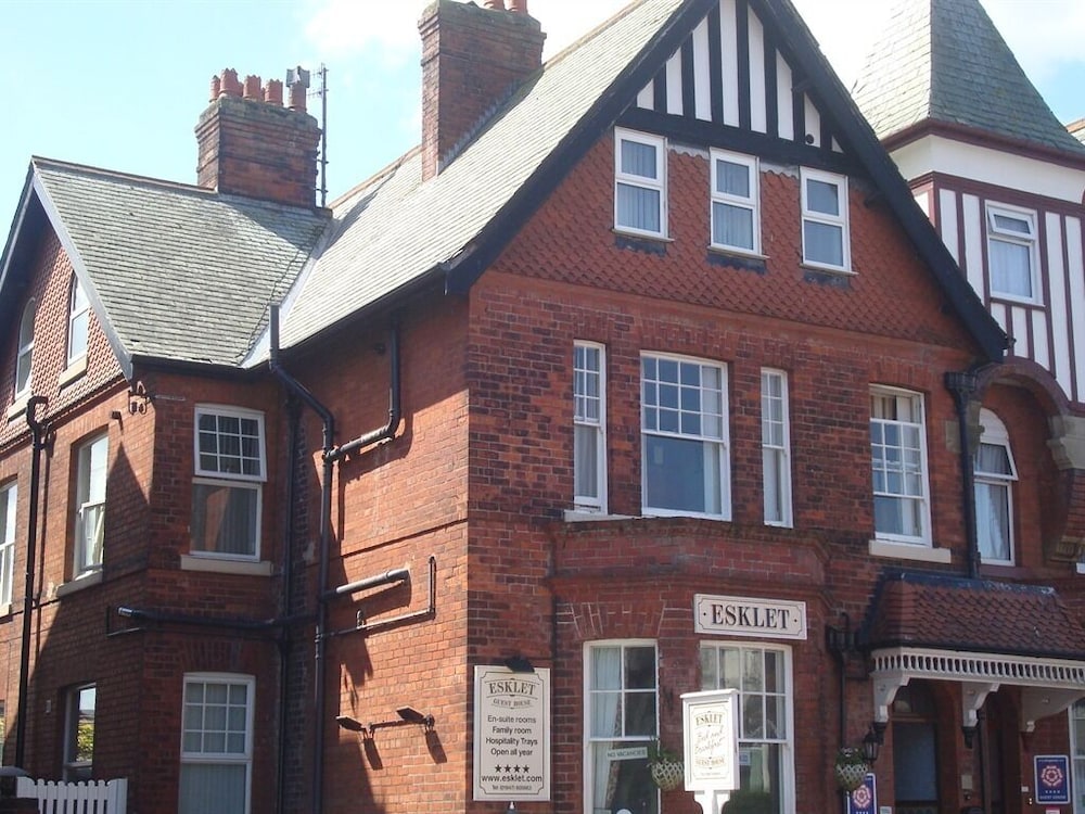 Esklet Guest House - Whitby, UK