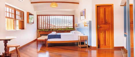 Suite Superior, banheira de hidromassagem | 1 quarto, minibar, Wi-fi grátis