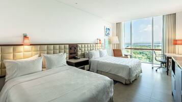 Quarto Standard, 2 camas de casal, vista para o lago | Roupa hipoalergénica, minibar, cofre no quarto, secretária