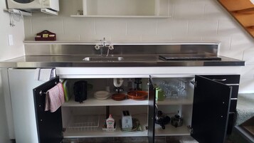 Estúdio (Loft) | Cozinha privada | Um frigorífico, uma cafeteira/bule, uma chaleira elétrica 