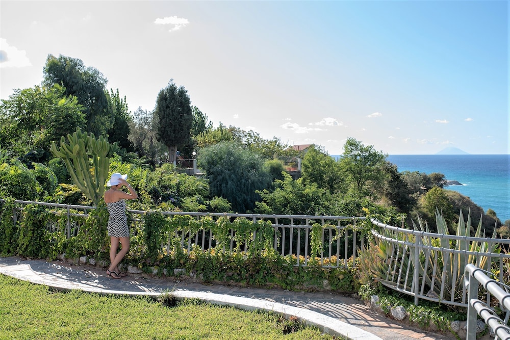 Villaggio La Pizzuta - Calabria