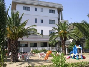 Área de recreio para crianças (ao ar livre)