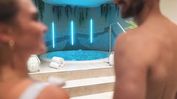 Sauna, banheira de hidromassagem, banho turco, tratamentos corporais