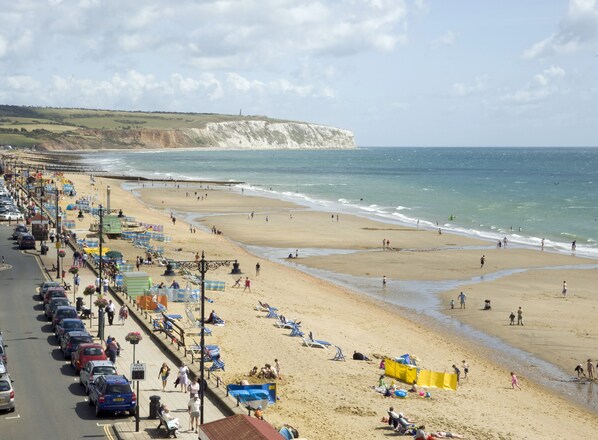 Escrivaninha, ferros/tábuas de passar roupa, Wi-Fi de cortesia