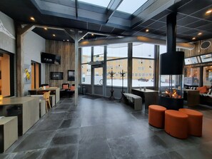 Café da manhã e almoço