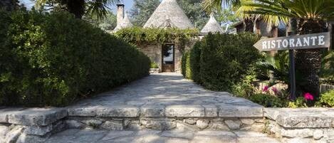 Fachada da propriedade