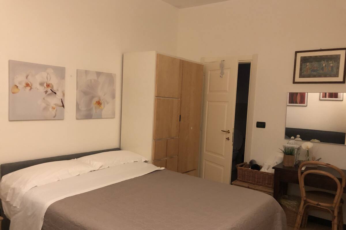 Quarto Triplo Básico | Wi-fi grátis, roupa de cama fornecida