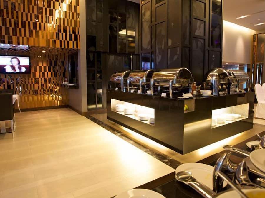 Café da manhã inglês todos os dias (THB 250 por pessoa)