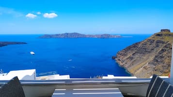 Quarto Superior | Vista para a praia ou o mar