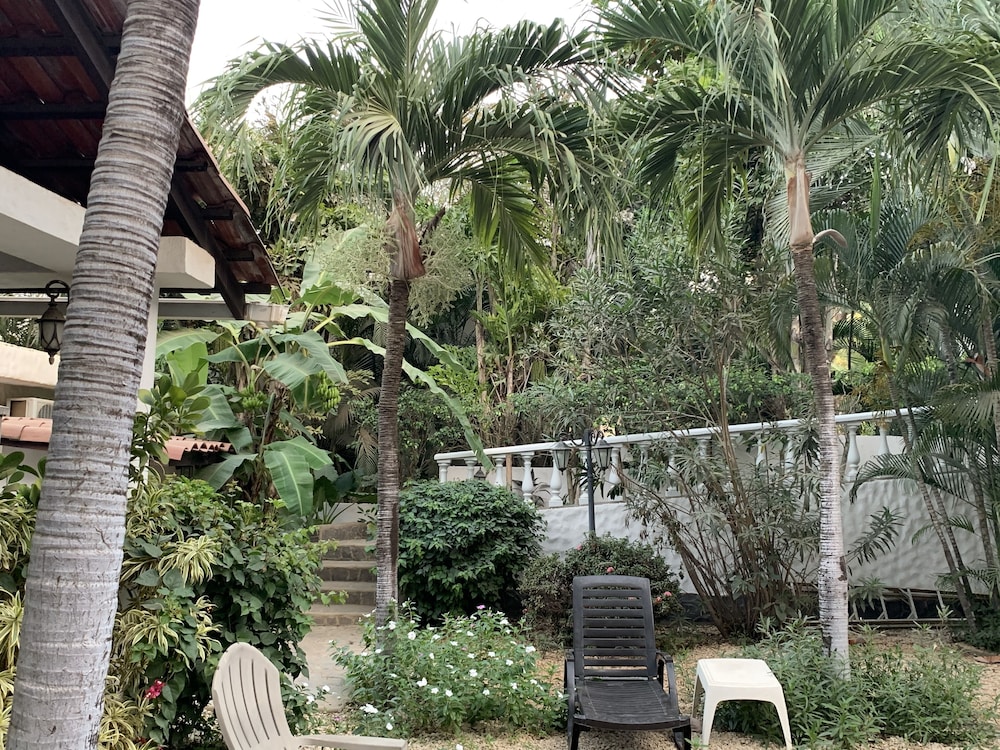 Hotel Flores - Adults Only - Tamarindo