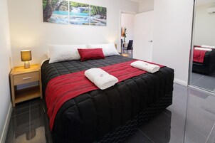 Apartamento, 1 quarto | Cortinas/cortinados opacos, ferro/tábua de engomar, Wi-fi grátis 