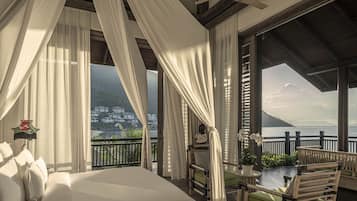 Vila, 3 quartos, para não fumantes (Sun Peninsula Residence) | 1 quarto, frigobar, cofres nos quartos, individualmente decorados