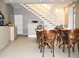 Zona de pequenos-almoços