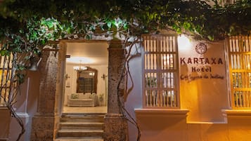 Fachada da propriedade