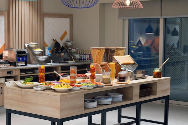 Pequeno-almoço tipo buffet diário incluído