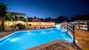 Piscina externa