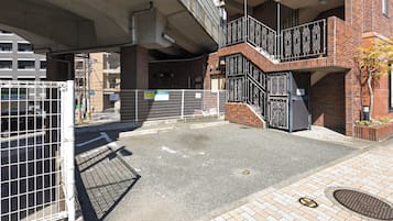 Estacionamento sem assistência (pago) (JPY 1500 por noite)