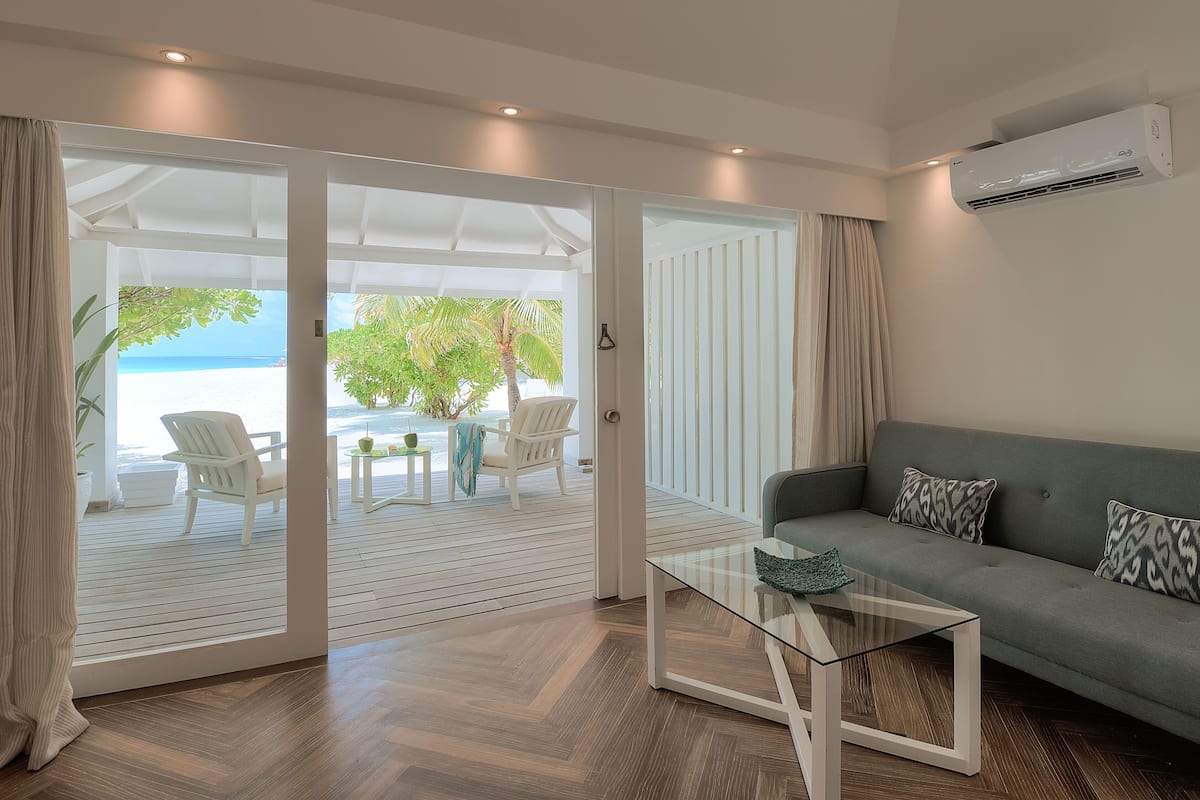Beach Junior Suite | Roupa de alta qualidade, minibar com produtos grátis, cofre no quarto