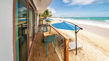 Quarto Duplo ou Twin, varanda, vista para o mar | Terraço/pátio interior
