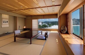 Quarto Royal, não fumadores, vista para o oceano (VIP) | Edredões de penas, cofre no quarto, cortinas/cortinados opacos 