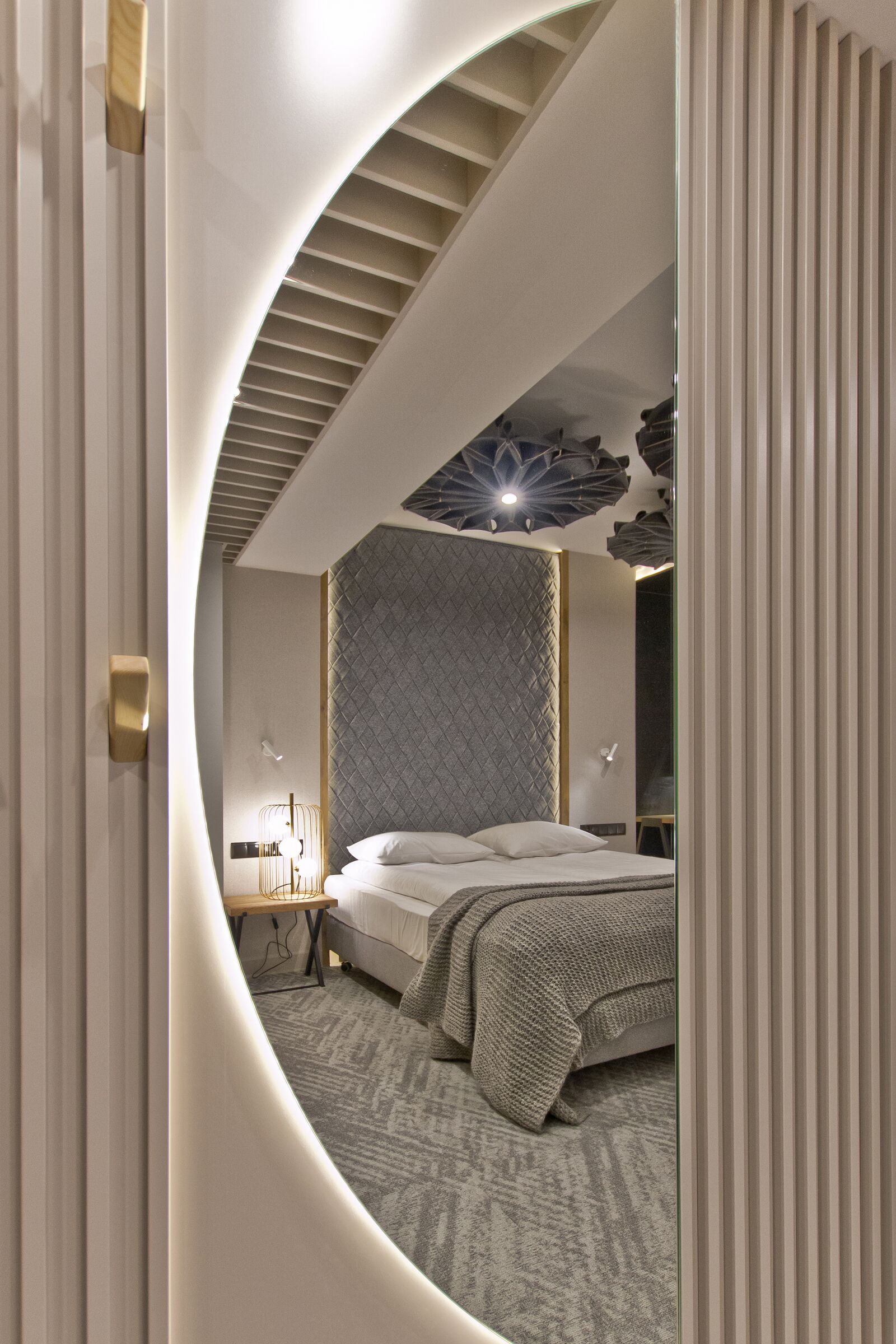 Quarto Duplo Deluxe (adapted for people with disabilities) | Secretária, cortinas/cortinados opacos, ferro/tábua de engomar 